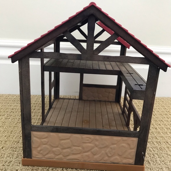 calico critters | Toys | Calico Critters Highfields Barn Shell | Poshmark